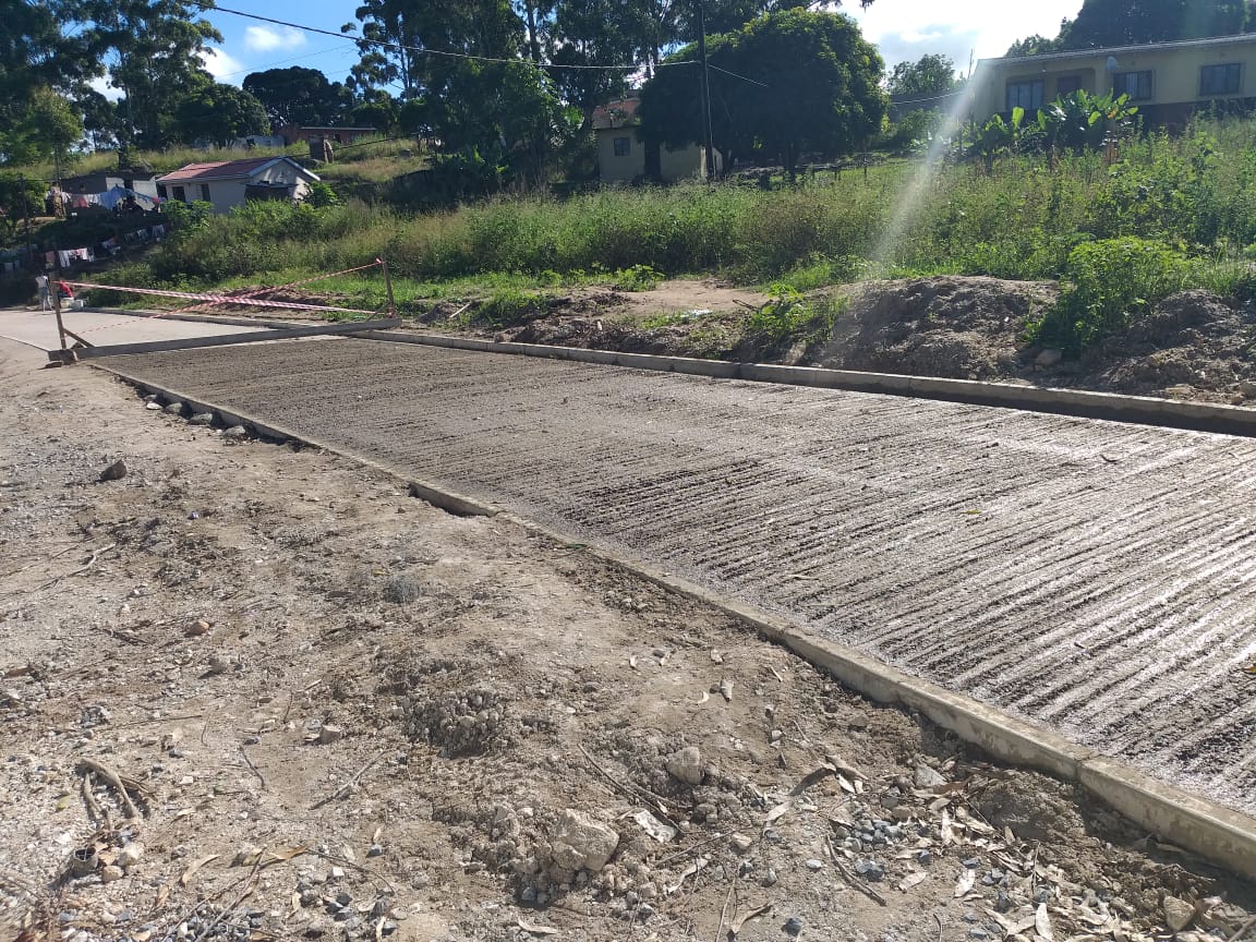 Vehicular Bridge and concrete access road – Makheleni Construction